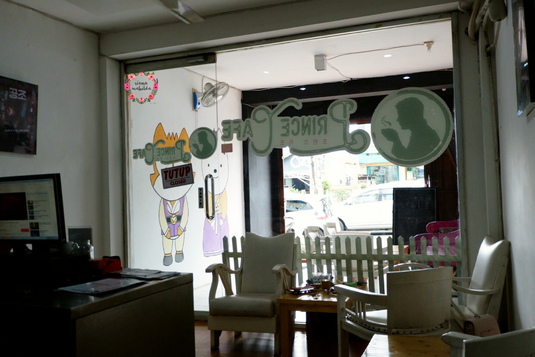 Prince Cafe : Minimalist Korean Coffee Shop (Review) | Riana Mahilda ...